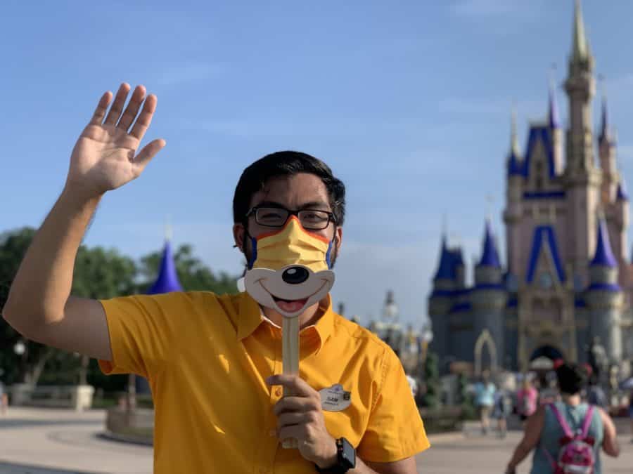 The Latest on Walt Disney World Mask Policy Updates: 5 Things to Know ...